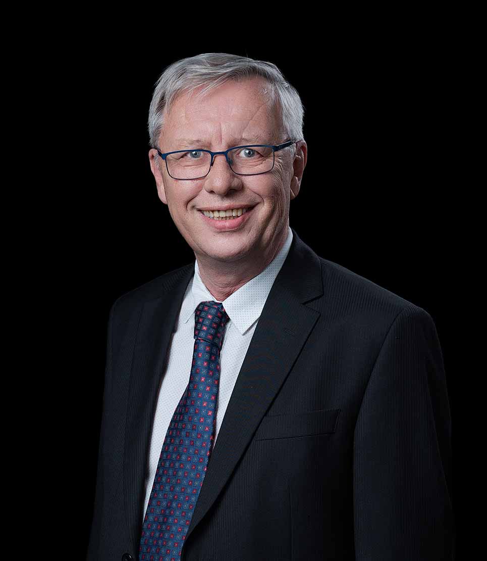 Staff at Moore Australia | Accounts & Advisors | Moore Australia - MOORE